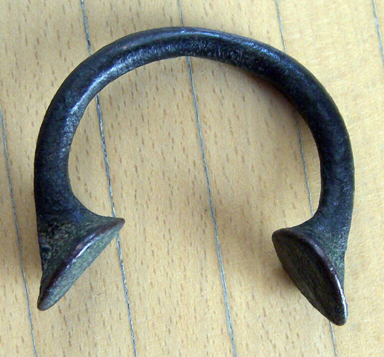 The West African Manilla Currency | MünzenWoche